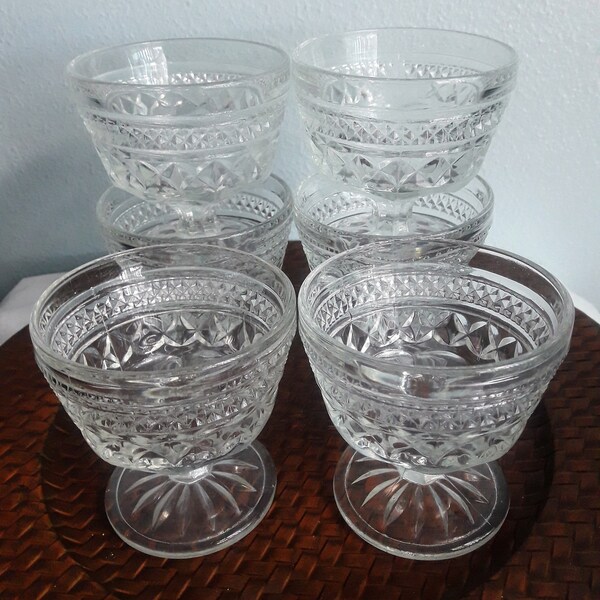 Stemmed Bowls - Etsy