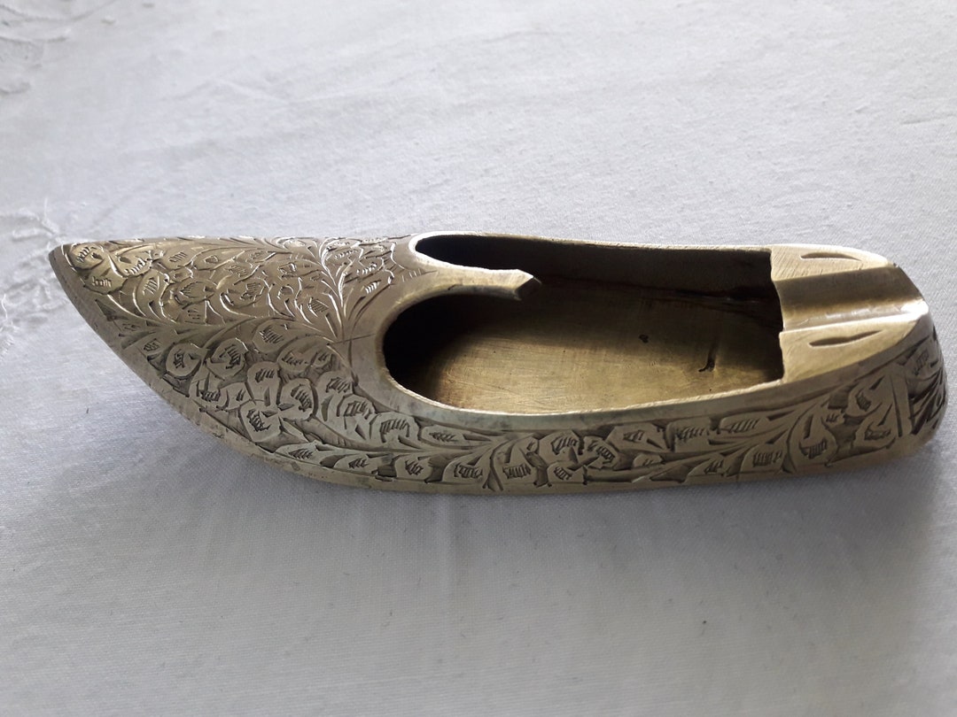 Decorative Brass Shoe Ashtray Etched Botanical Decor Pointed Aladdin ...