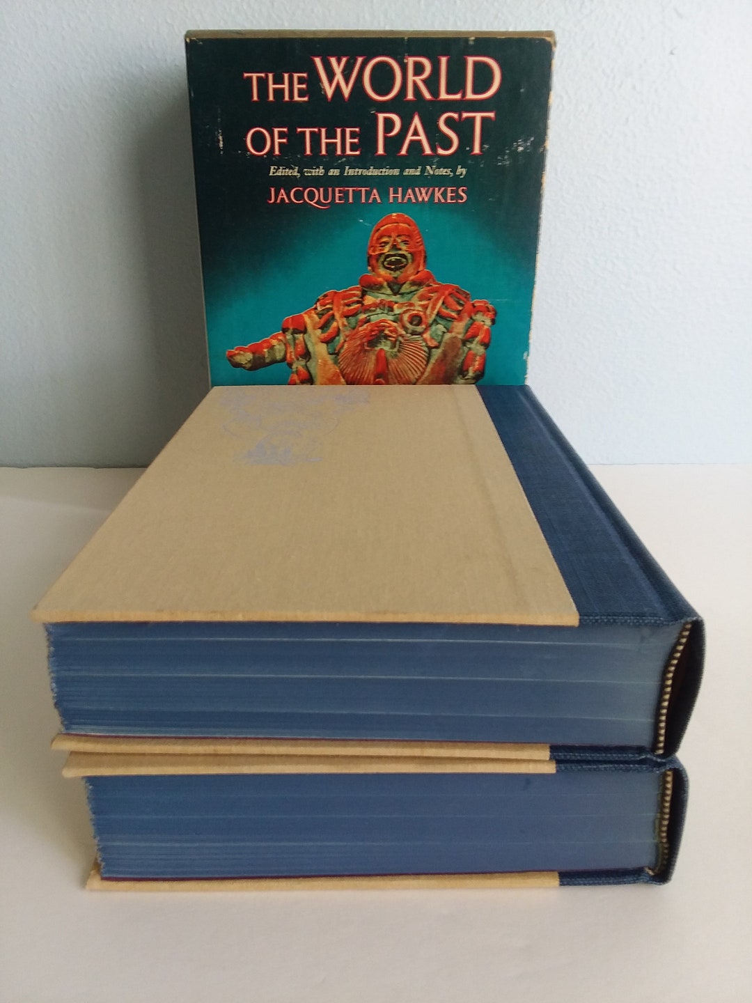 Vintage Archaeology Themed Book Box Set - Title:“the World of the Past ...