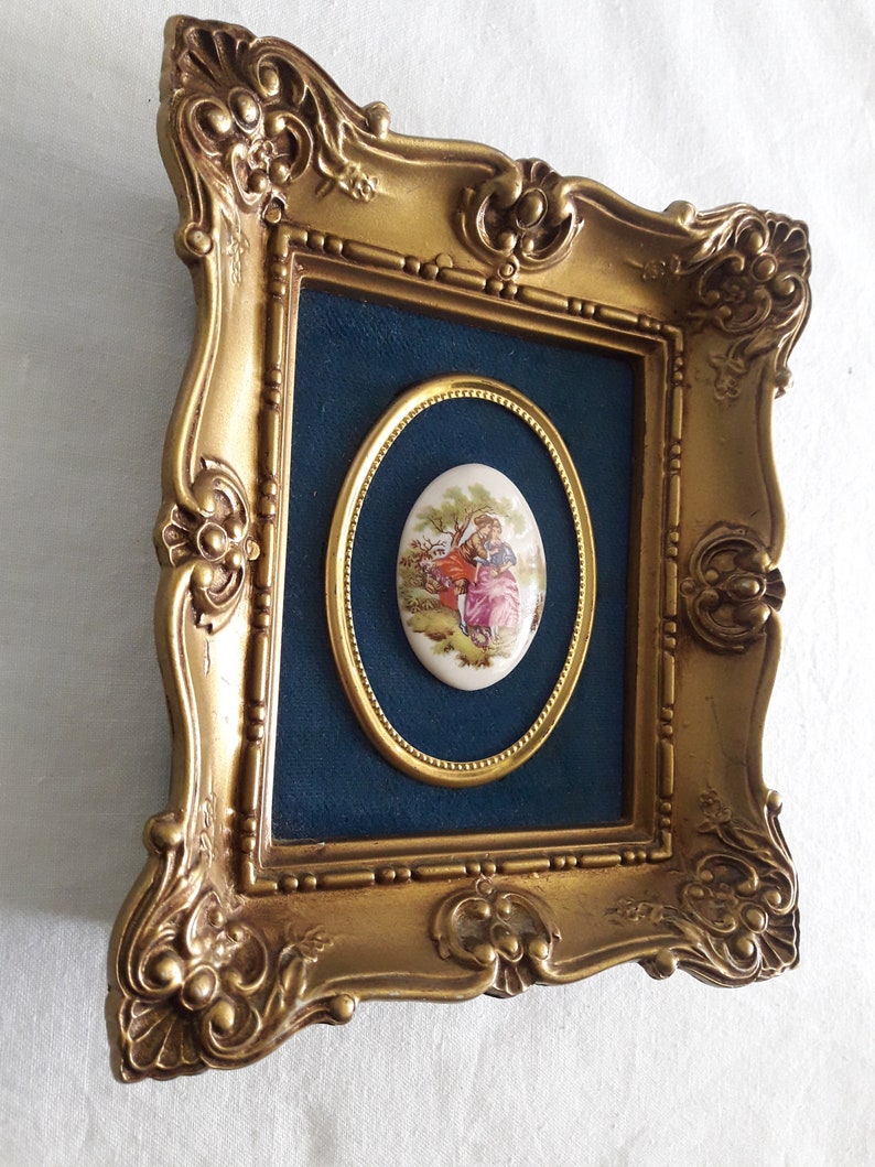 Vintage Framed Miniature CAMEO Porcelain on Velour Courting | Etsy
