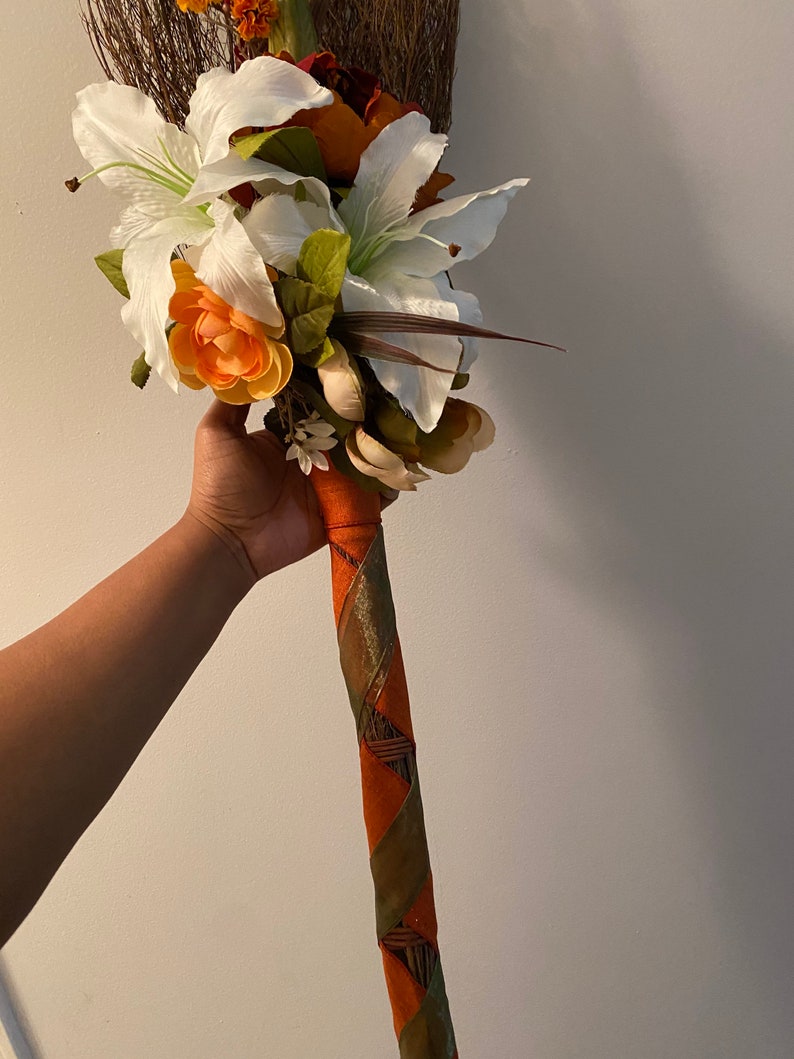 Lily of the Valley Wedding Jumping Broom - Etsy