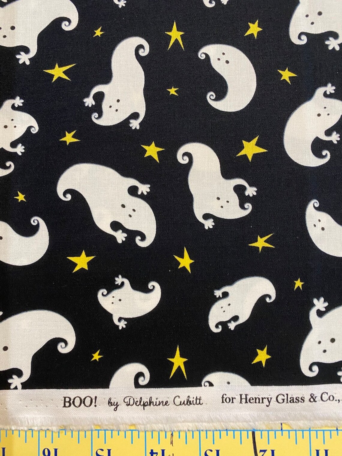Boo! by Delphine Cubitt for Henry Glass Fabrics Glow in the Dark Ghosts ...