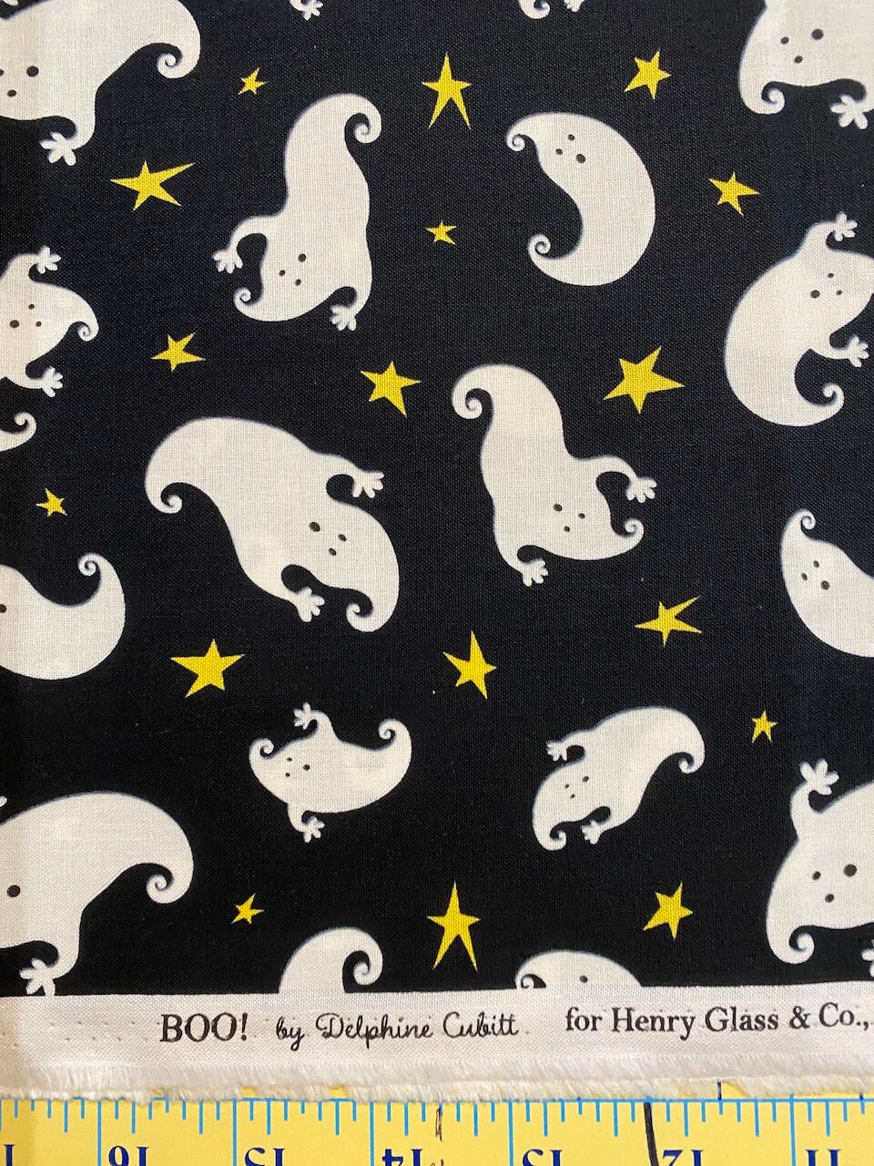 Boo! by Delphine Cubitt for Henry Glass Fabrics Glow in the Dark Ghosts ...
