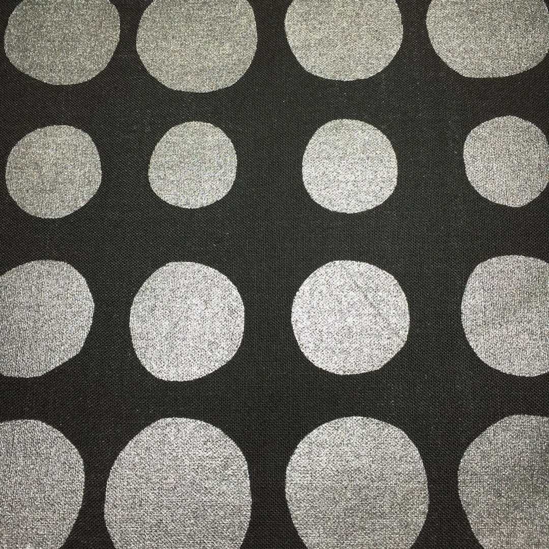 Pearl Dot *****3/4 Yard Remnant**** in Black by Blank Textiles - Etsy