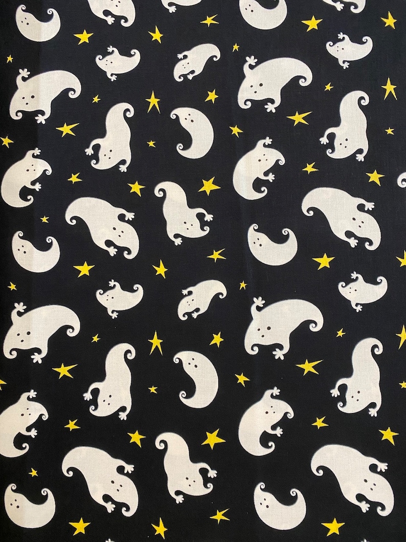 Boo! by Delphine Cubitt for Henry Glass Fabrics Glow in the Dark Ghosts ...