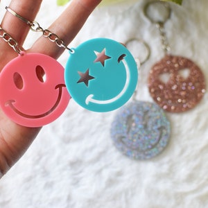 Smiley Face Keychain/happy Face Key Ring/90s Keychain/smiley Backpack ...