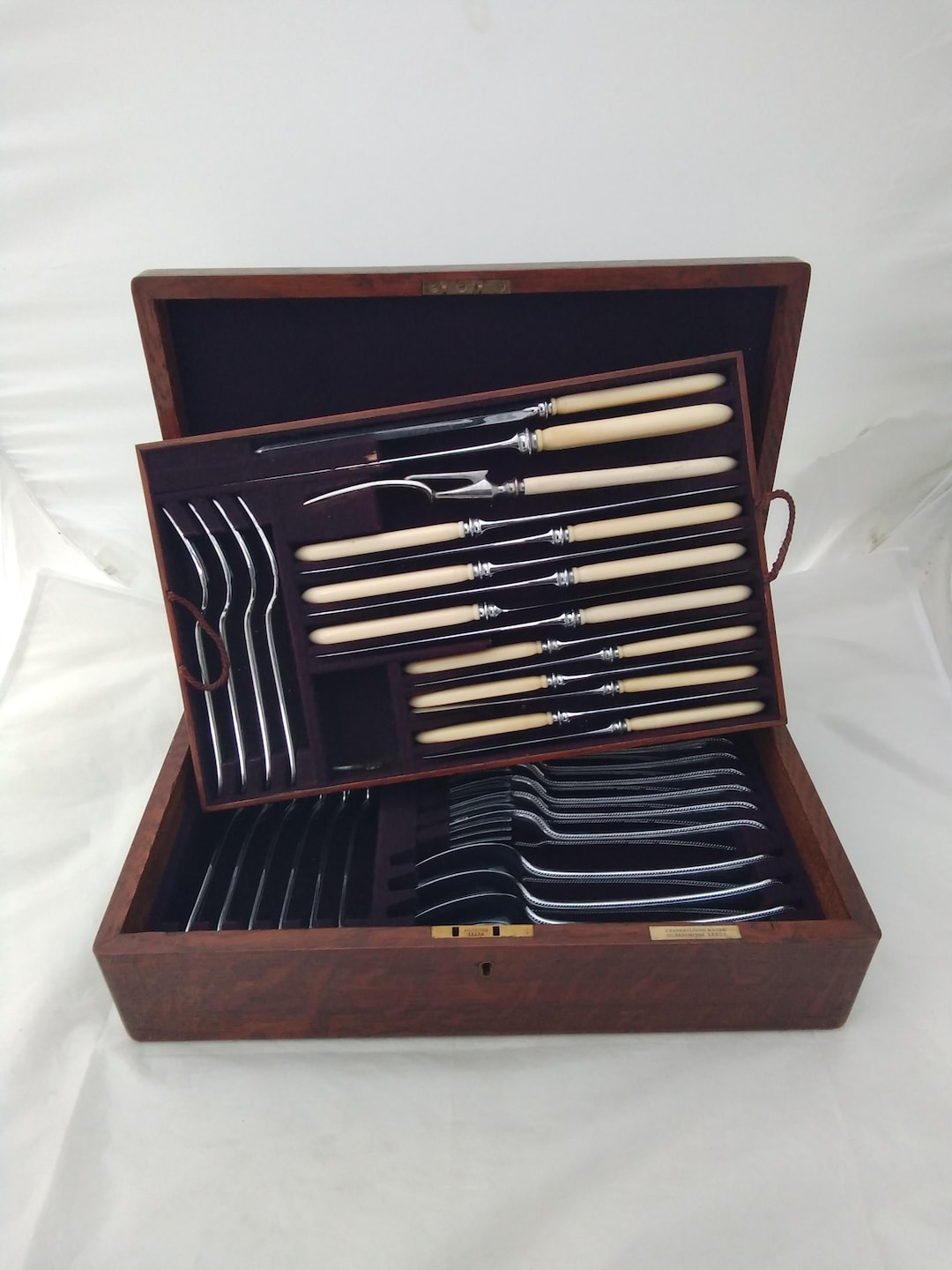 Excellent Oak Cased 37 Piece Antique Bead Pattern Dinner Service ...