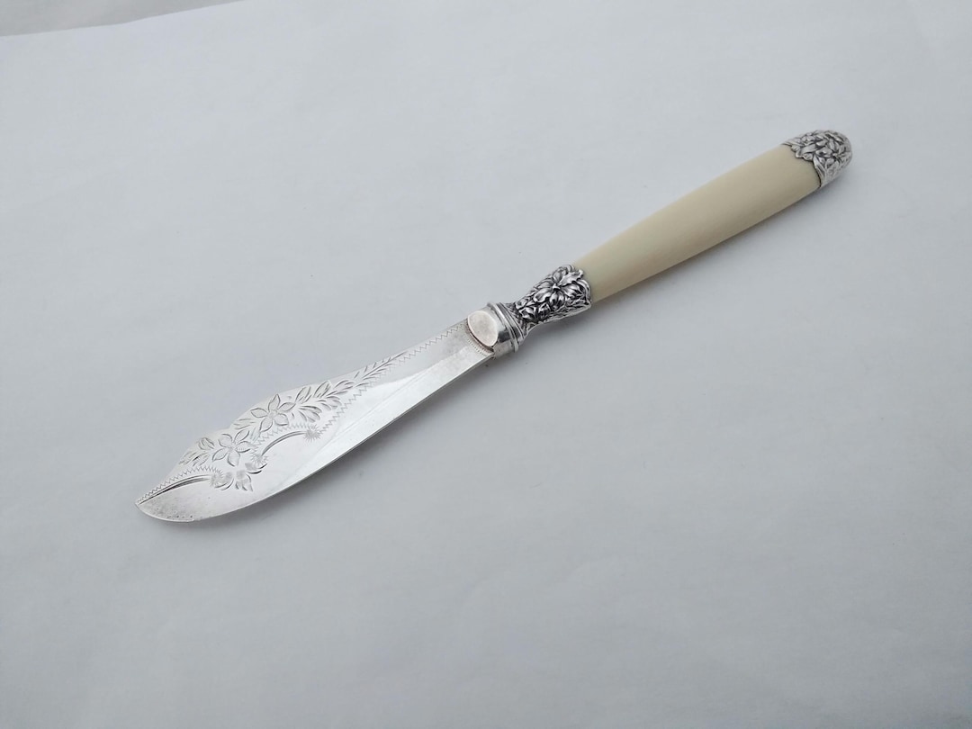 Decorative Antique Silver Plated Butter Spreader With Embossed Ferrule ...