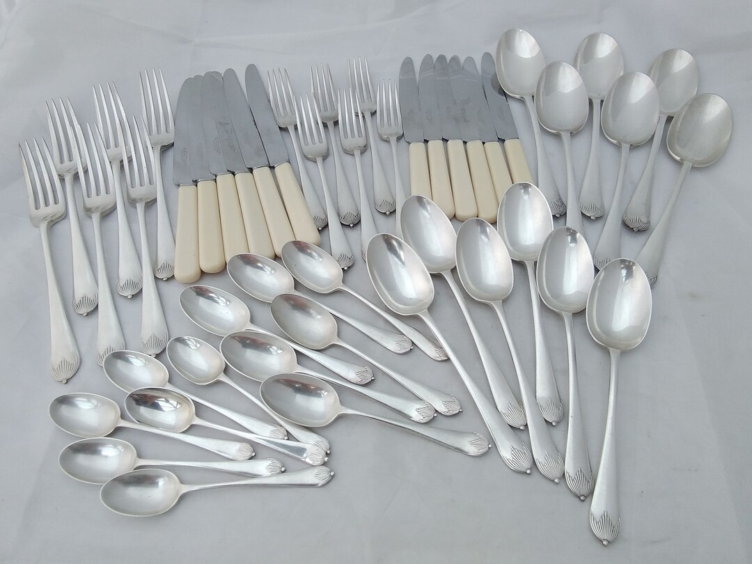 48 Piece Vintage Silver Plated 'queen Anne' Dinner Service - Canteen ...
