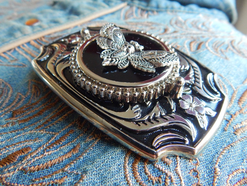 New Death Hawk Skull Moth Belt Buckle Silver / Black Coloured Metal ...