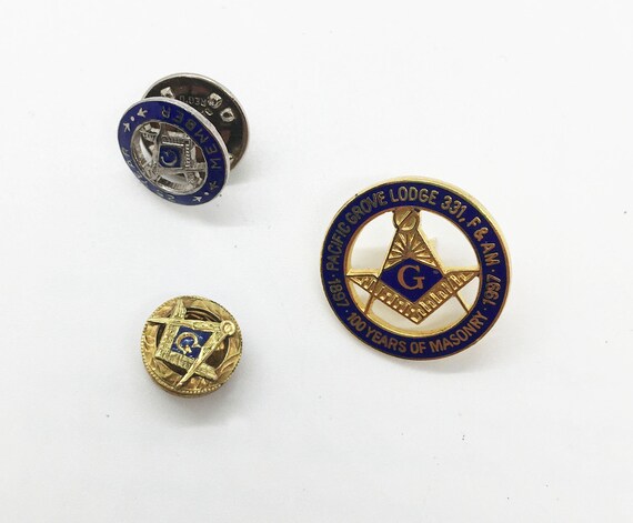 exquisite masonic lapel - Gem