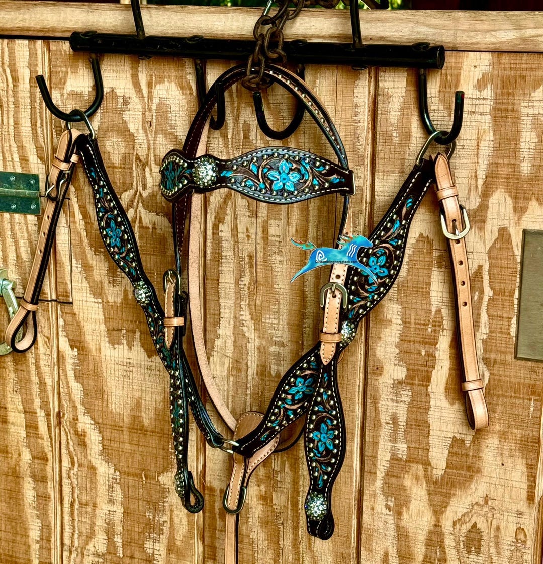 Turquoise Scalloped With Crystal Conchos Bridle Breast Collar Set ...