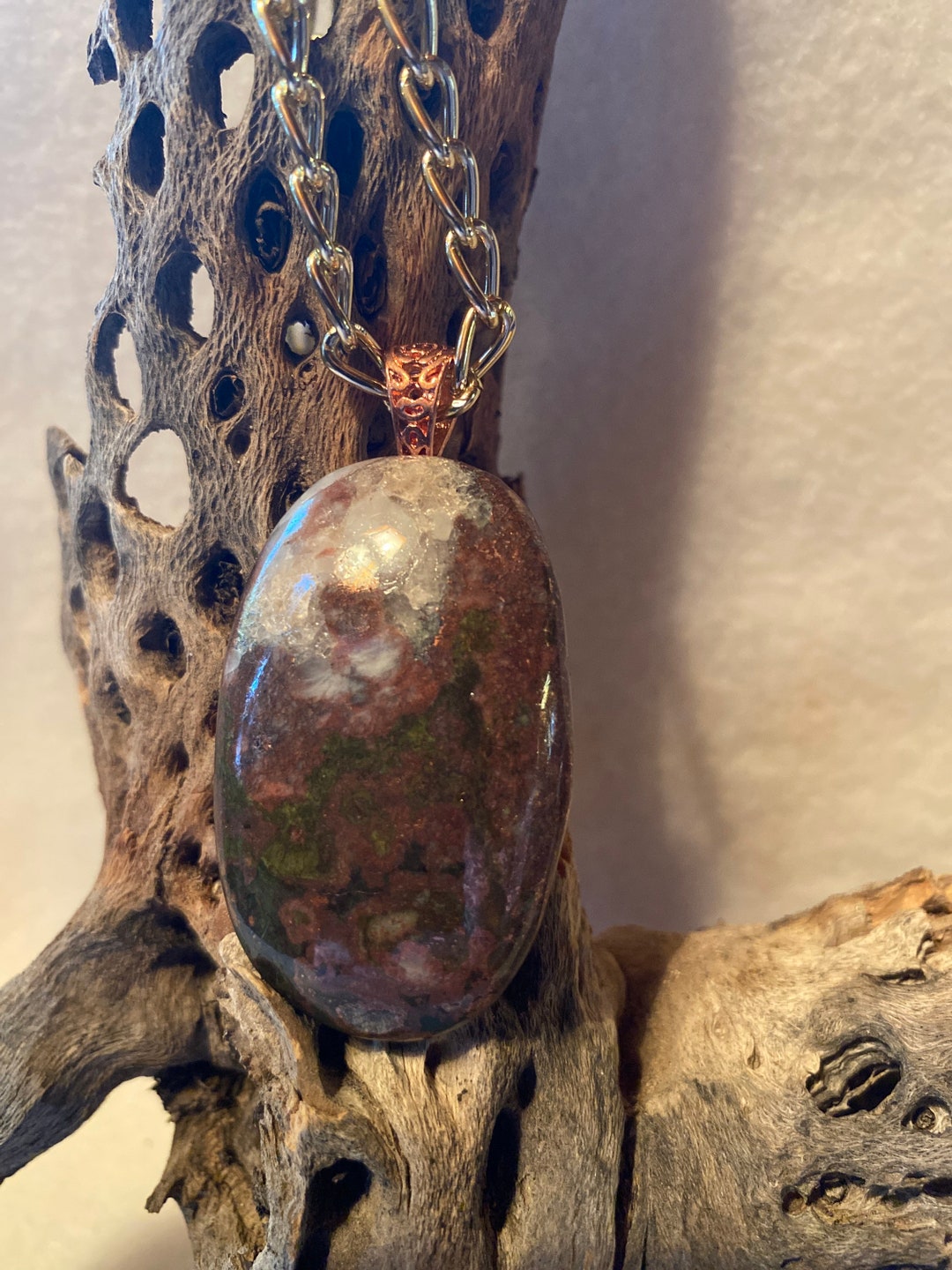 Pendant: Alaskan Quartz Pendant Necklace Containing Deposits of Jasper ...