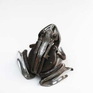 Recycled Scrap Metal Frog Sculpture: Bespoke Animal Art - Etsy