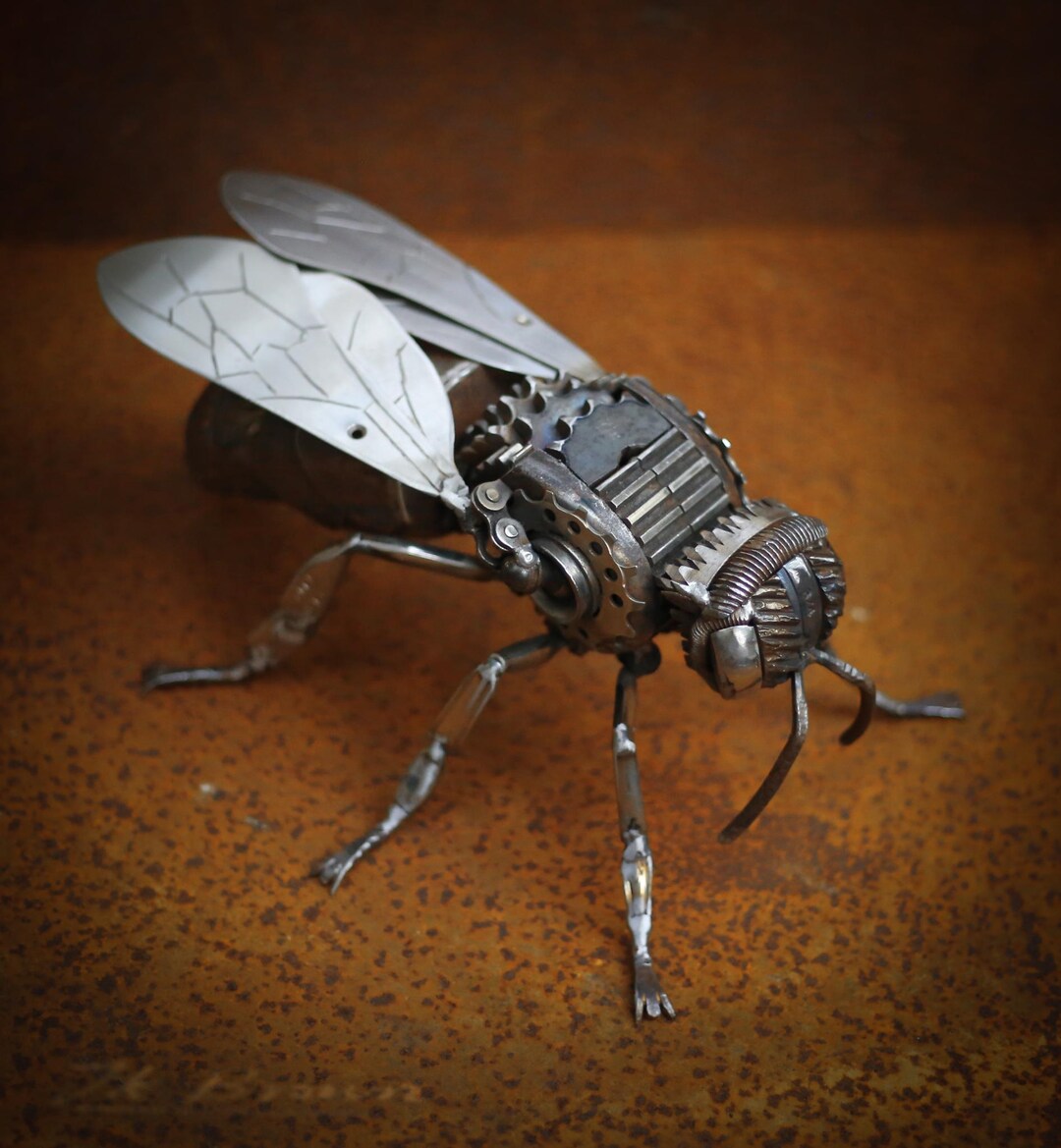 Honey Bee, Scrap Metal Sculpture - Etsy