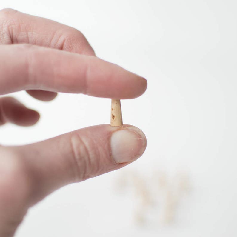 Mini Cork Stoppers: Small Corks for Bottles, Crafts, and DIY Projects ...