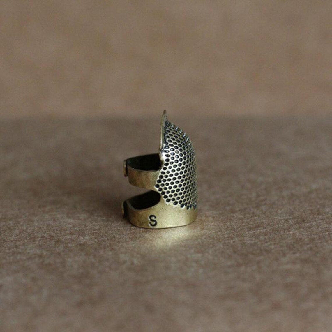 Vintage estilo de dedo manga dedal de coser dedal para bordado - Etsy ...