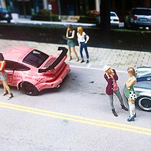 1/64 Model Miniature Figure City Scene, Thinking Girl, Lady, Woman ...