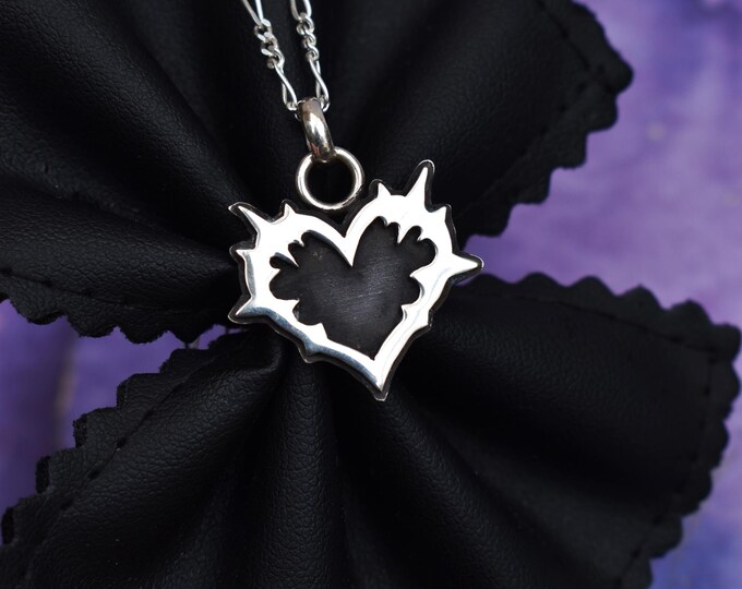 Spiky Heart//alt Valentine//made to Order - Etsy