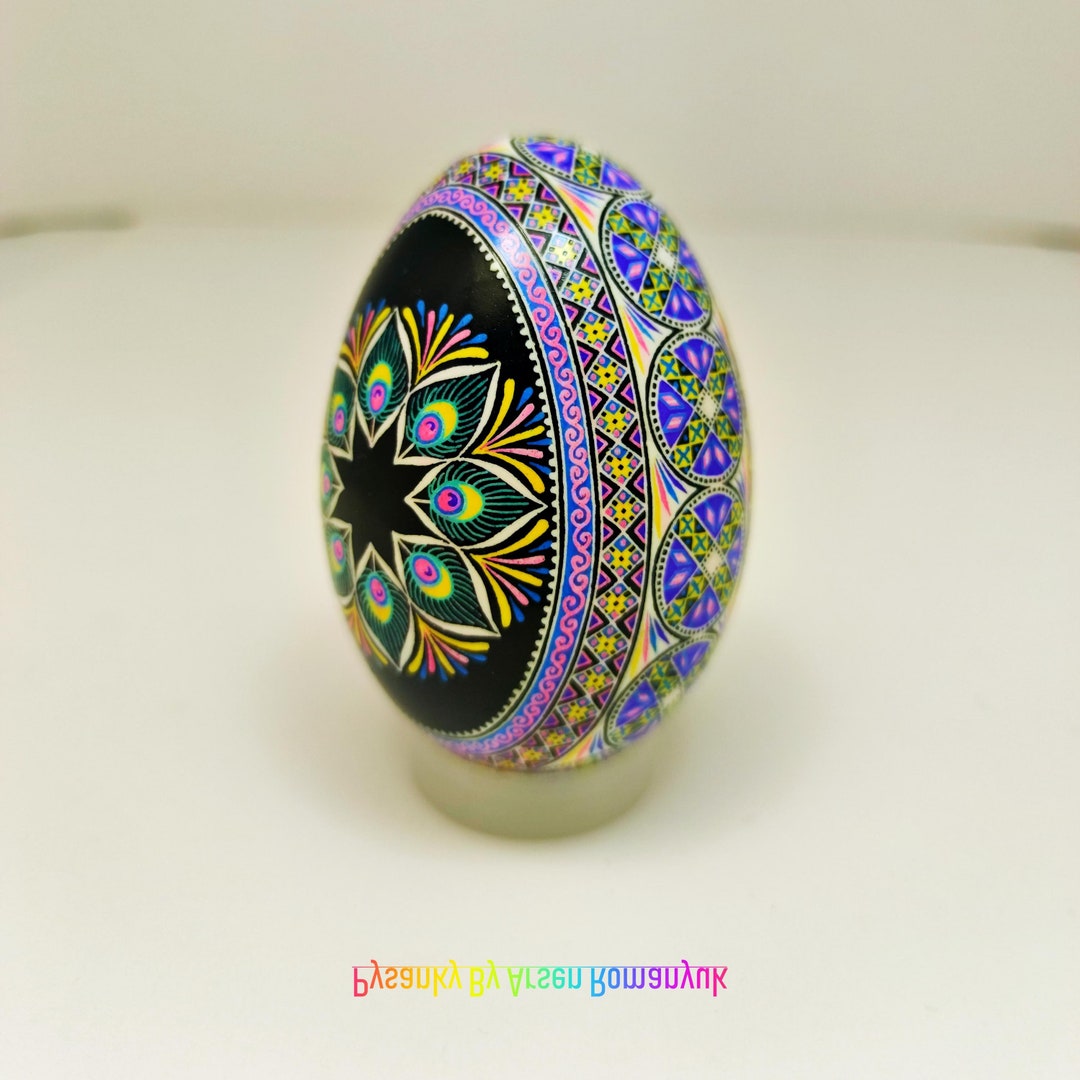 Pysanky Eggs. Ukrainian Pysanka Easter Eggs. Hand Painted Goose Egg ...