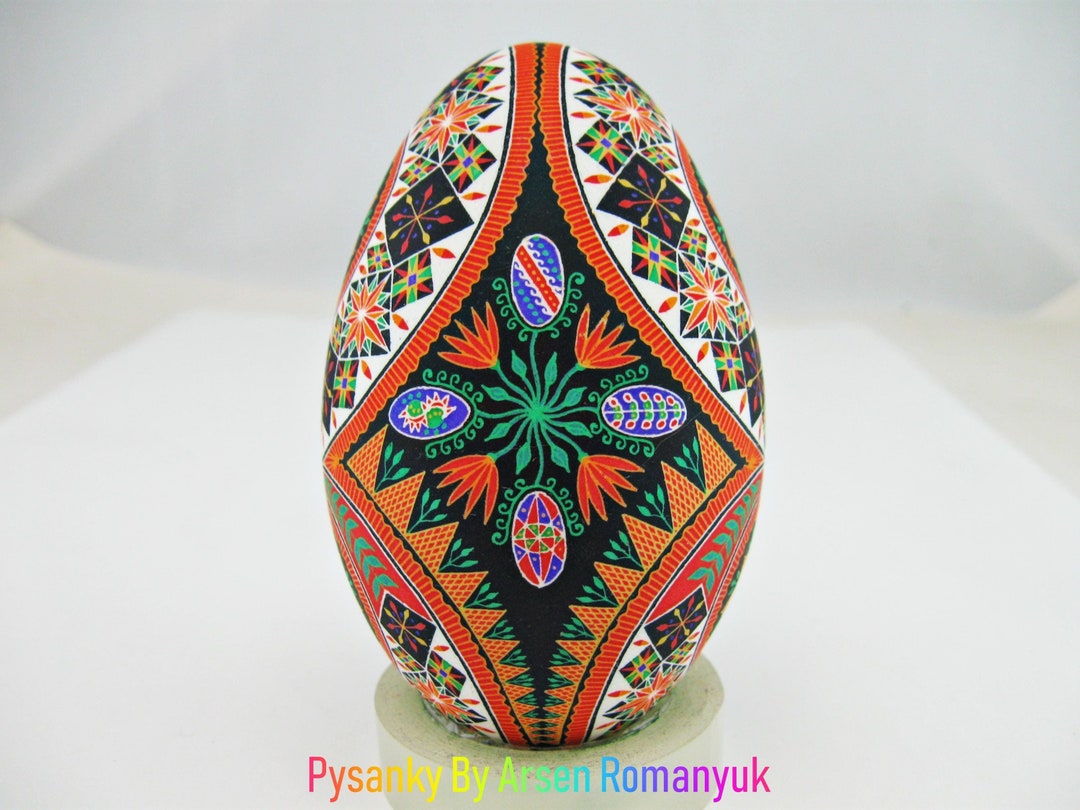 Pysanky Eggs. Ukrainian Pysanka Easter Eggs. Hand Painted Goose Egg ...