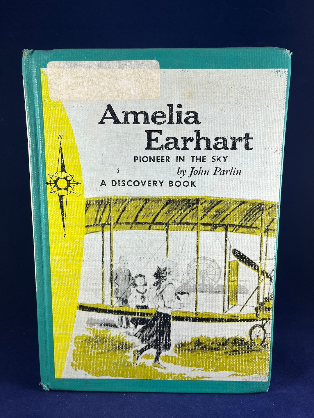 Amelia Earhart Pioneer in the Sky by John Parlin, A Discover Book 1962 ...