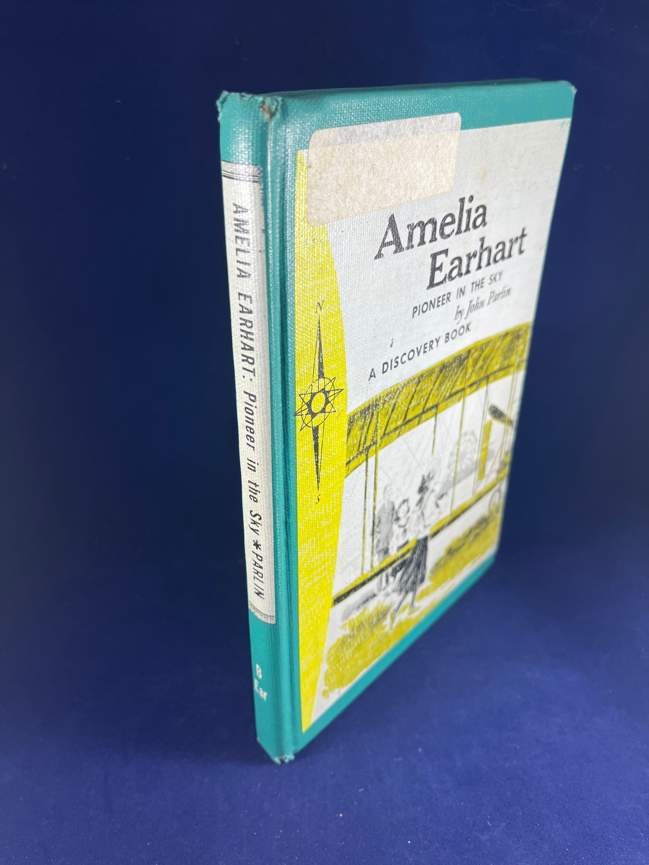 Amelia Earhart Pioneer in the Sky by John Parlin, A Discover Book 1962 ...