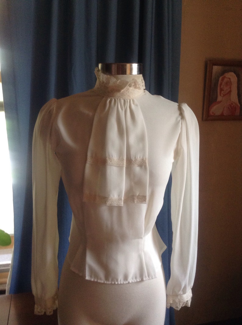 Beautiful Edwardian Style Button Down the Back Vintage Blouse - Etsy