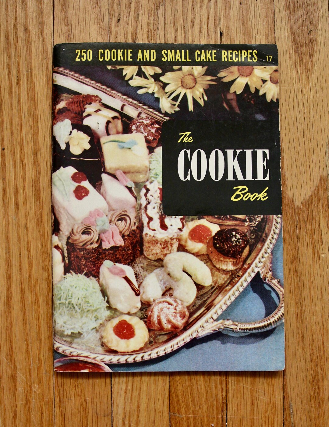 Vintage Cookery Booklet - the Cookie Book - Etsy