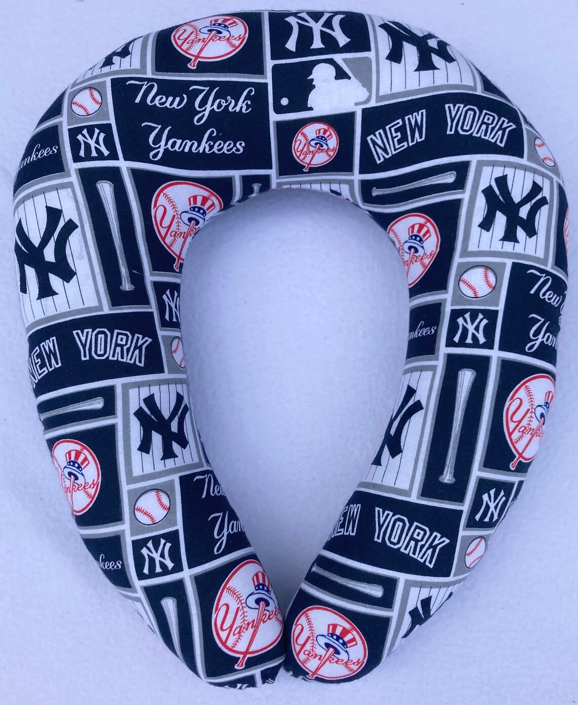 New York Yankees- Travel Pillow - Etsy