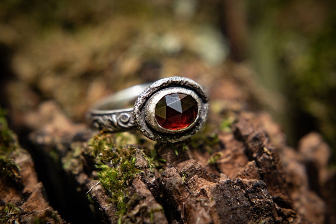 Sterling Silver Gothic Ring: Rosecut Garnet Filigree Band - Etsy