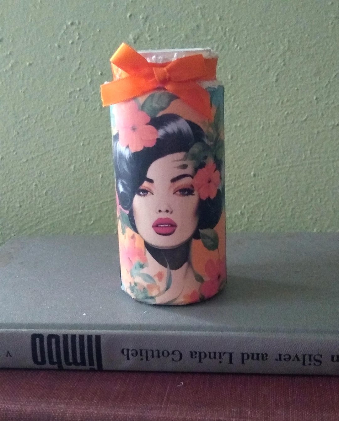 Small Pop Art 70s Style Vase 4.5 in High X 1.5 Inch Diameter Opening ...