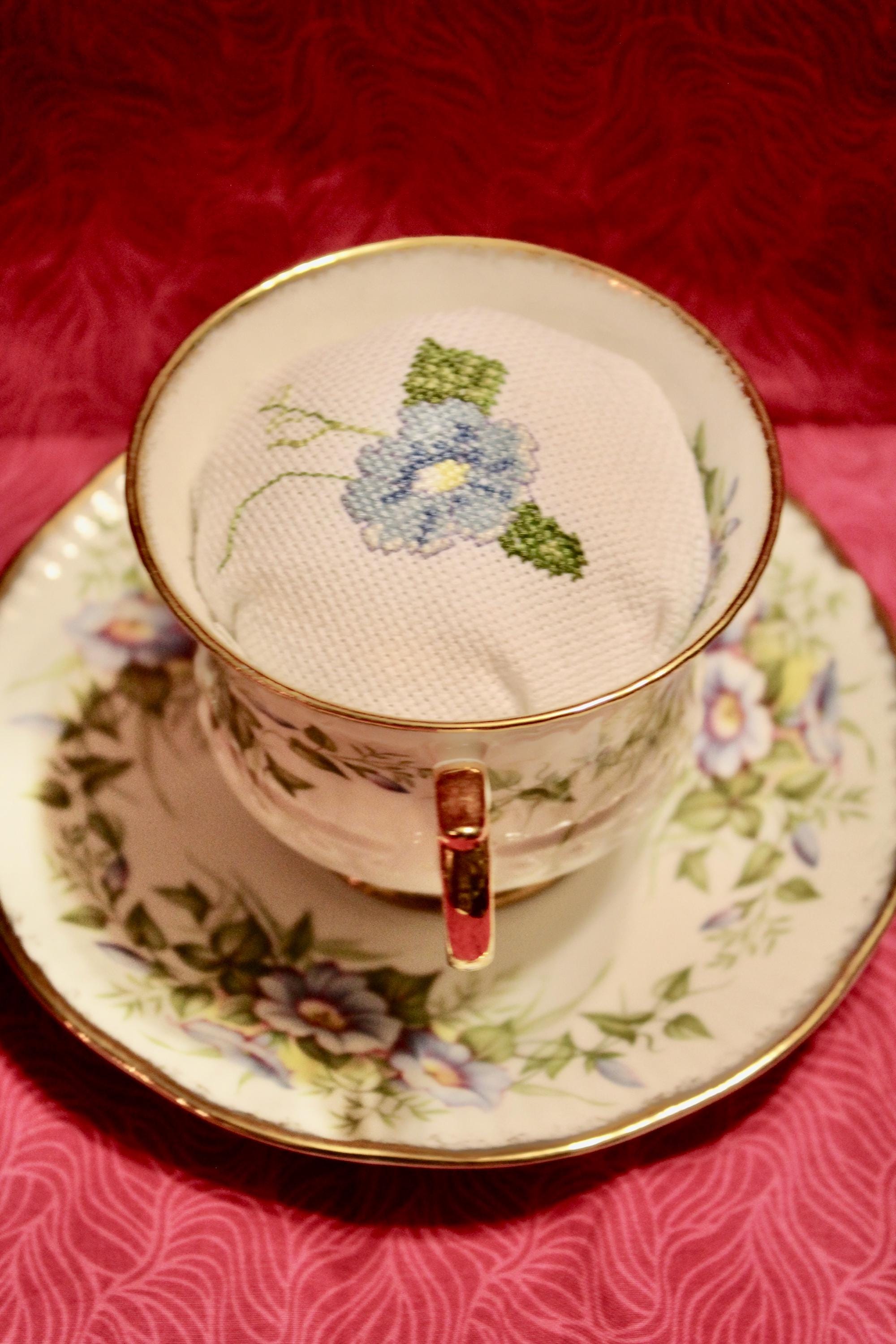 Vintage Teacup Pincushion Elizabethan Tea Cup, Floral Design Teacup and ...