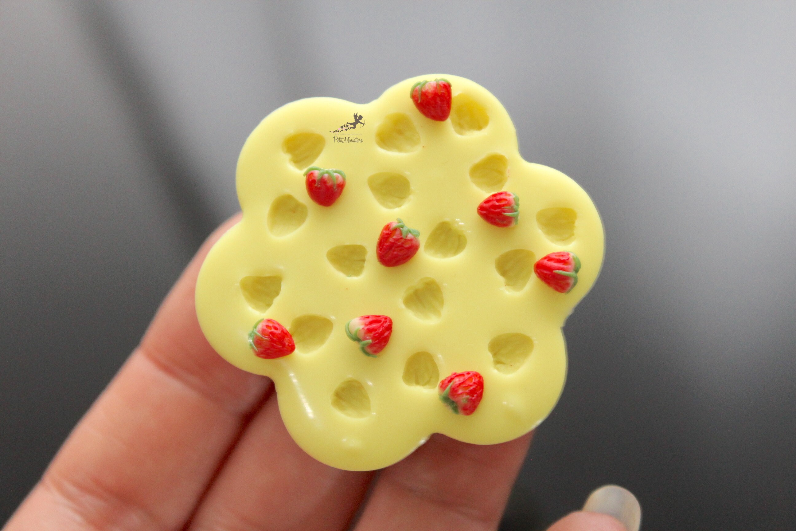 Strawberry Mold-Mold Fruit-Silicone Mold-Dollhouse - Etsy 日本