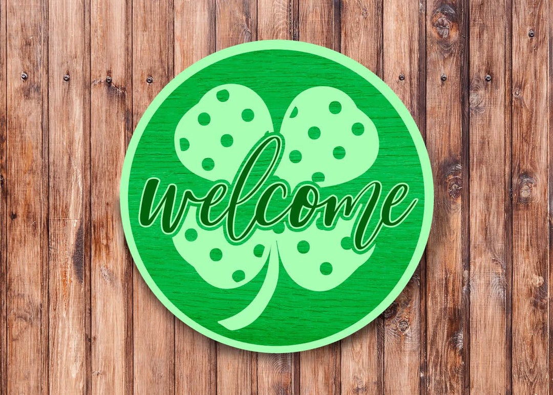 St. Patrick's Day Welcome Clover Wreath Sign - Etsy
