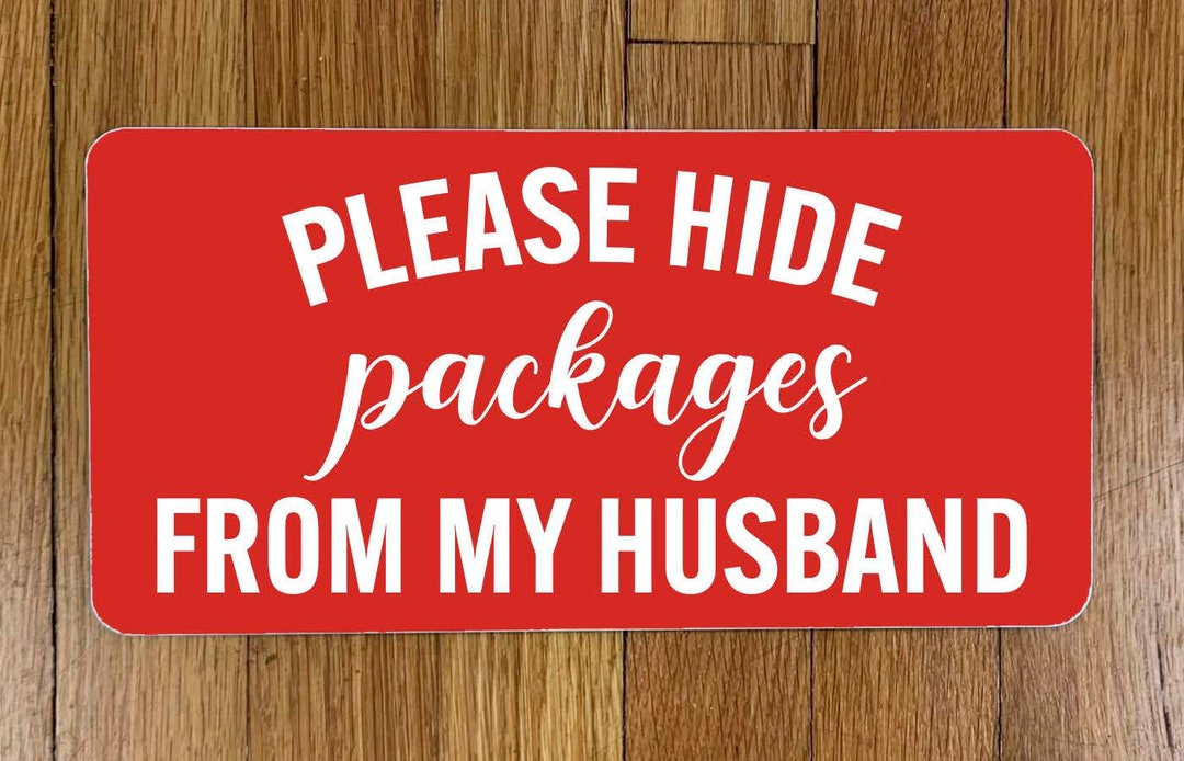 Hide Packages Wreath Sign - Etsy