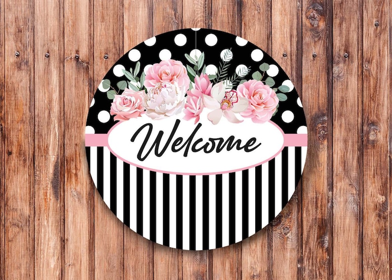 Black and White Welcome Wreath Sign - Etsy