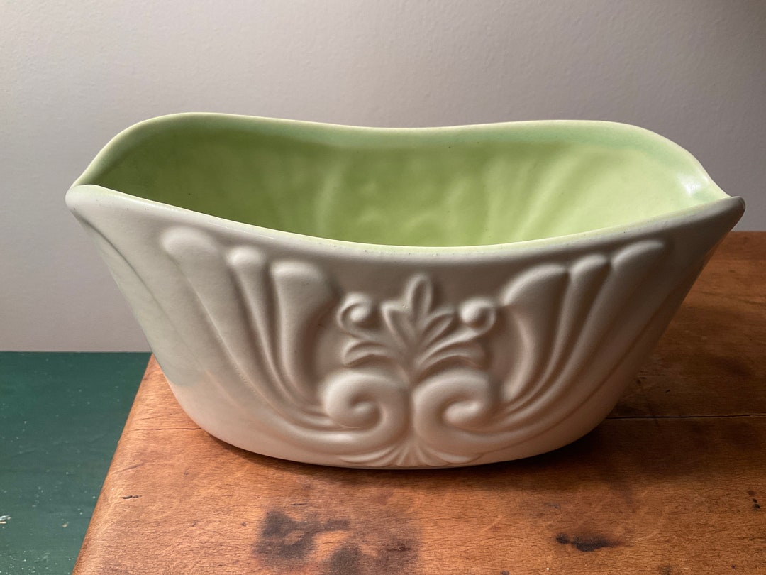Red Wing Ivory Pottery Indoor Planter With Light Green Interior, Red ...