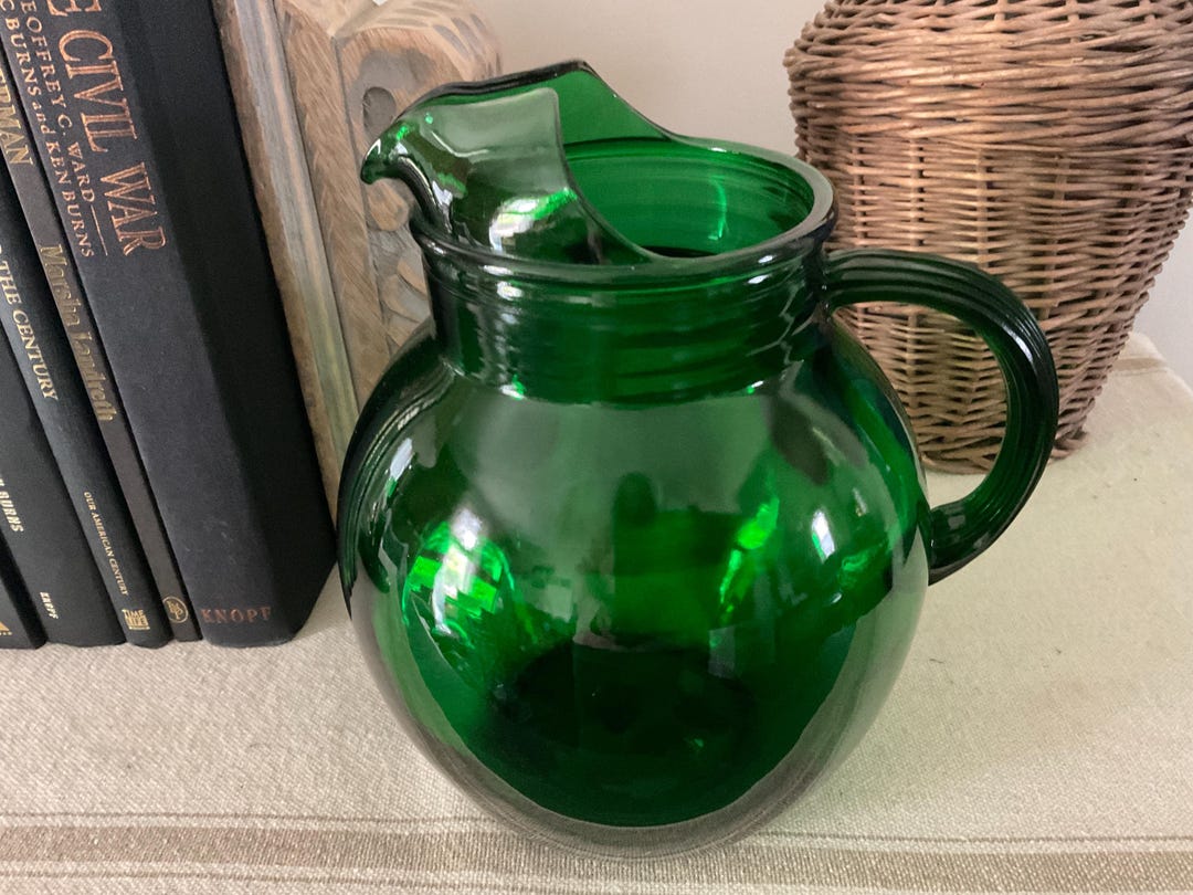 Vintage Emerald Green Glass Two Quart Roly Poly Pitcher, Round Emerald ...