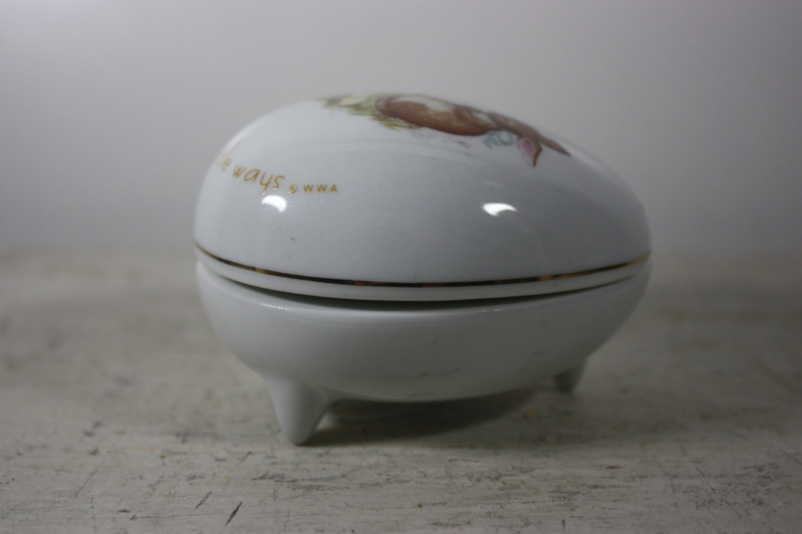 Porcelain Egg, Tiny Talk, WWA Cleveland, Two Piece Egg, Footed Egg ...
