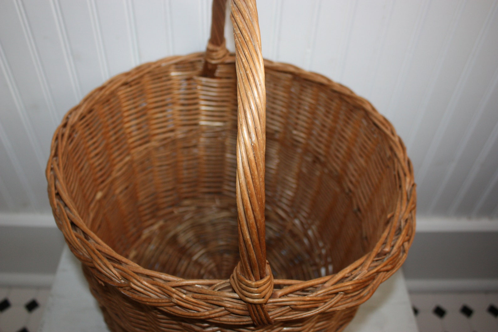 Large Round Woven Basket with Handle Braided Edge Storage | Etsy