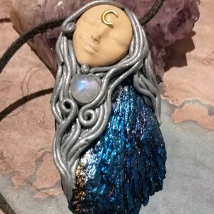 Selene. Triple Moon Goddess Wiccan Necklace. Moonstone Labradorite ...
