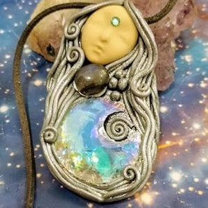 Selene. Triple Moon Goddess Wiccan Necklace. Moonstone Labradorite ...