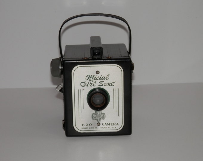 Vintage Official Girl Scout Box Camera 1950s 620 Film Herbert George ...