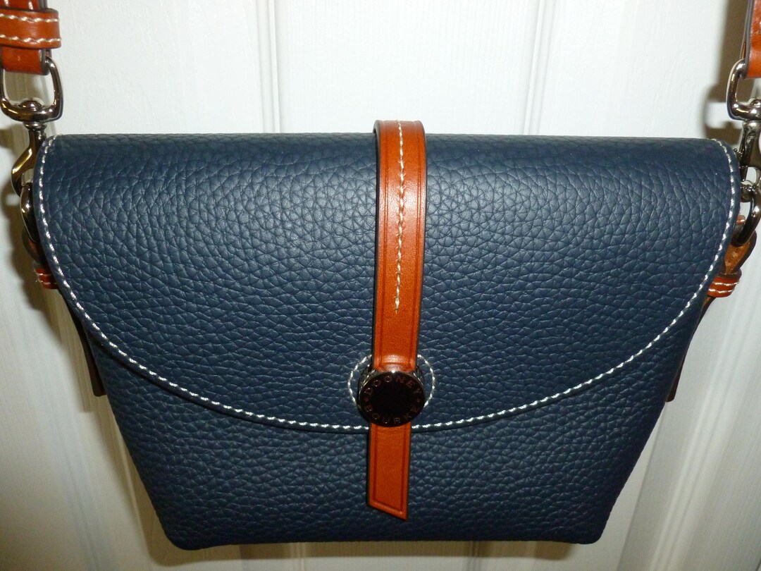 A Dooney and Bourke Blue Pebbled Leather Saddle Bag Purse / Cross Body ...