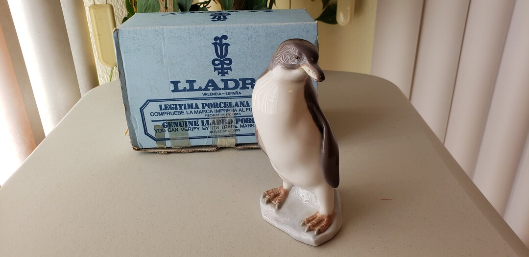 Vintage Lladro No. 5248 Penguin Figurine With the Original Box ***FREE ...
