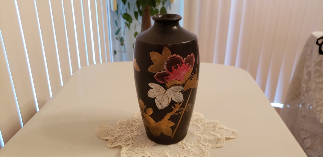 Vintage 1950's Japanese Black Lacquer Ceramic Vase - Hand Painted ...