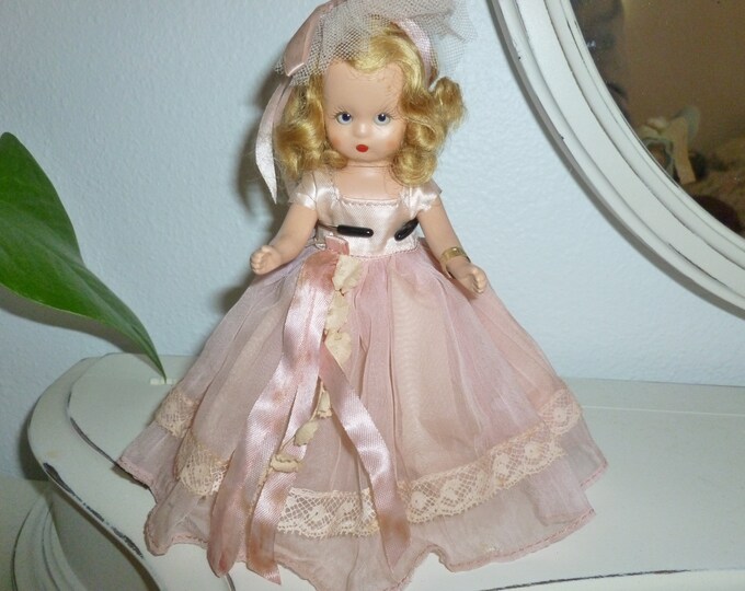 A Pretty in Pink Nancy Ann "bridesmaid" Collectable Doll /number 87 ...