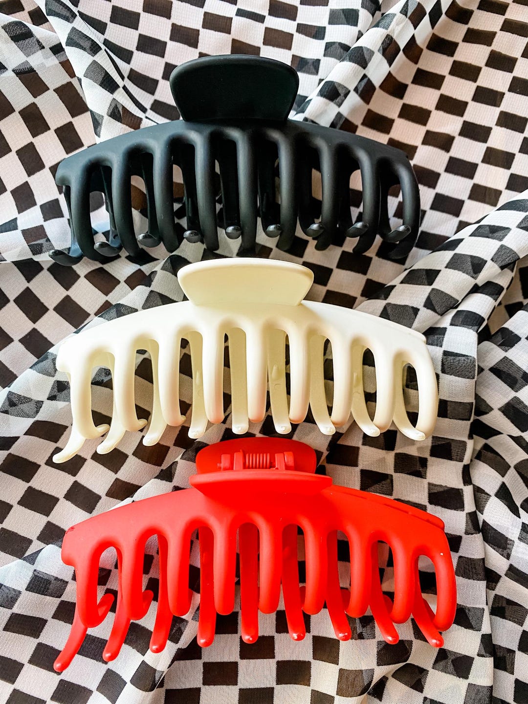 Matte Classic Claw Clip • Red, White or Black - Etsy