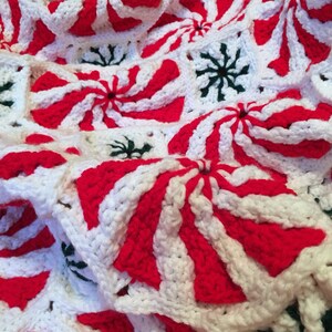 Holiday Peppermint Throw *FREE SHIPPING* - Etsy